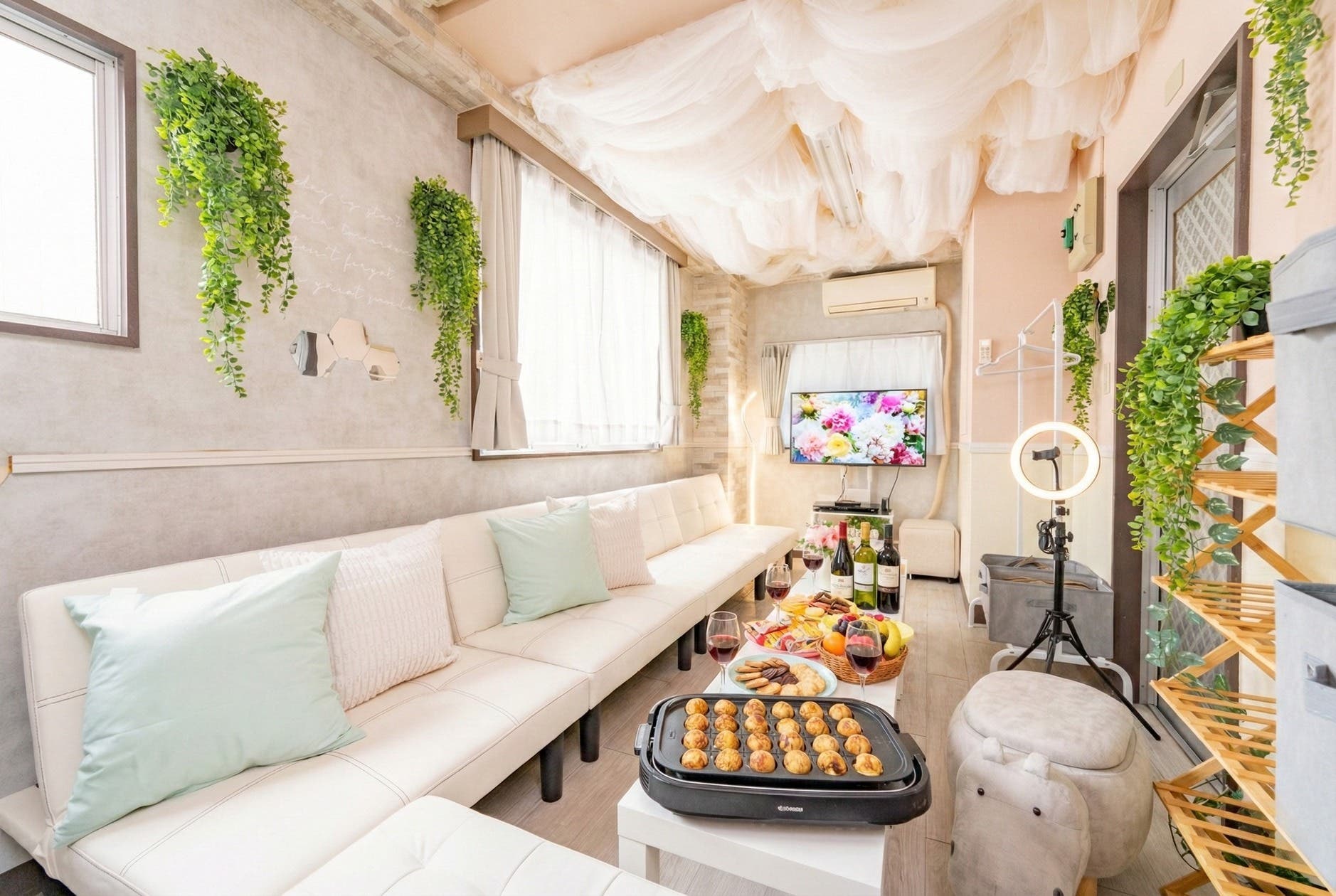 セレコレ🌳価格破壊💰最大19名🉐駅4分🥳ゲーム機🎮女子会💗推し活🌟撮影📷パーティ🥂飲み会🍻ivory渋谷の写真1