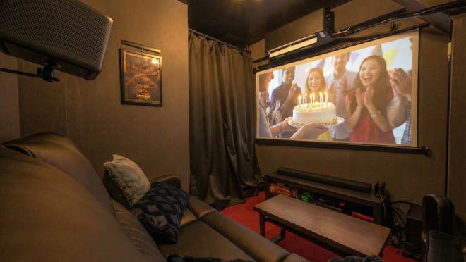 セレコレ🌳価格破壊💰最大8名🉐シアター✨プロジェクタ🎞映画🐈⬛デート💓ゲーム🎮推し活🌟pricy池袋の写真1