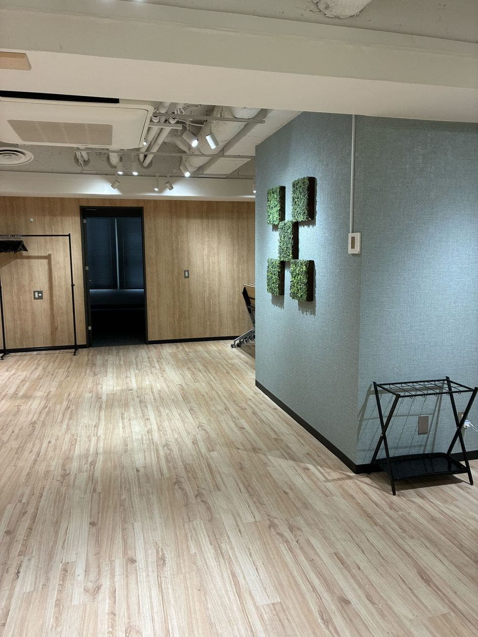 【302】2025/12/29増床OPEN🌞最大30名収容可能！最短2時間～！セミナー・会議・歓送迎会に✨飲食持ち込み可🍱の写真3