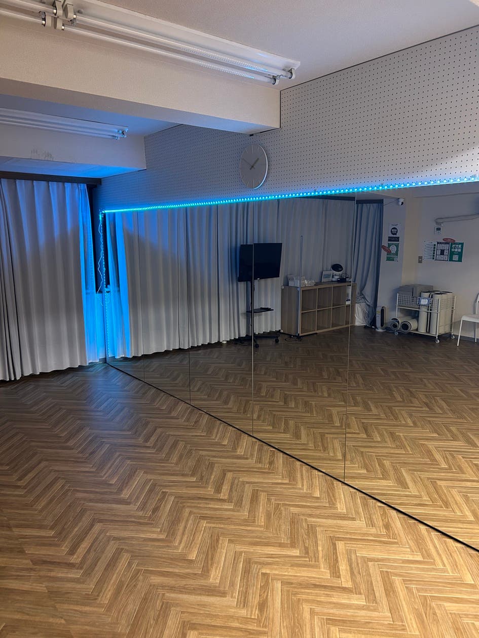 【横浜エリア最安クラス✨相鉄線天王町駅から徒歩6分】ダンス、ヨガ、楽器演奏などにおすすめ☆広々37㎡、大型鏡設置の写真4