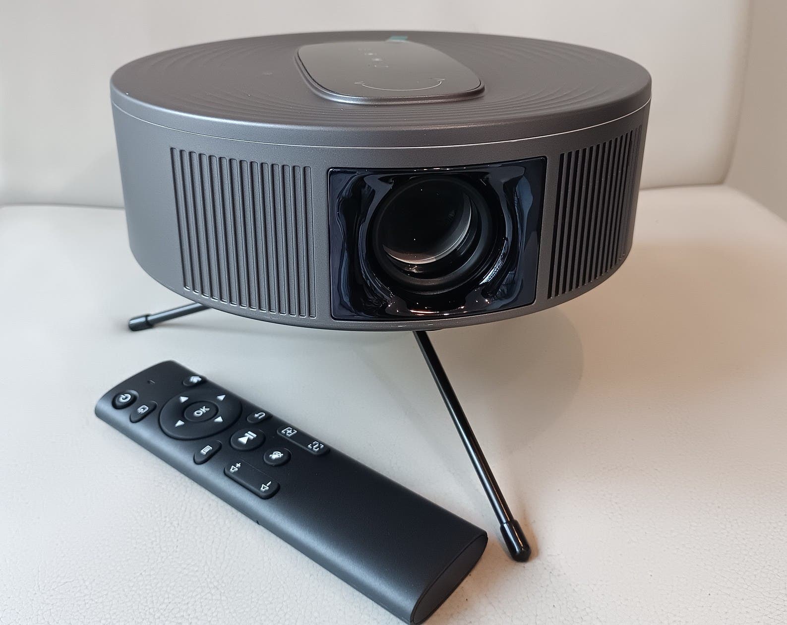 プロジェクターの画像1