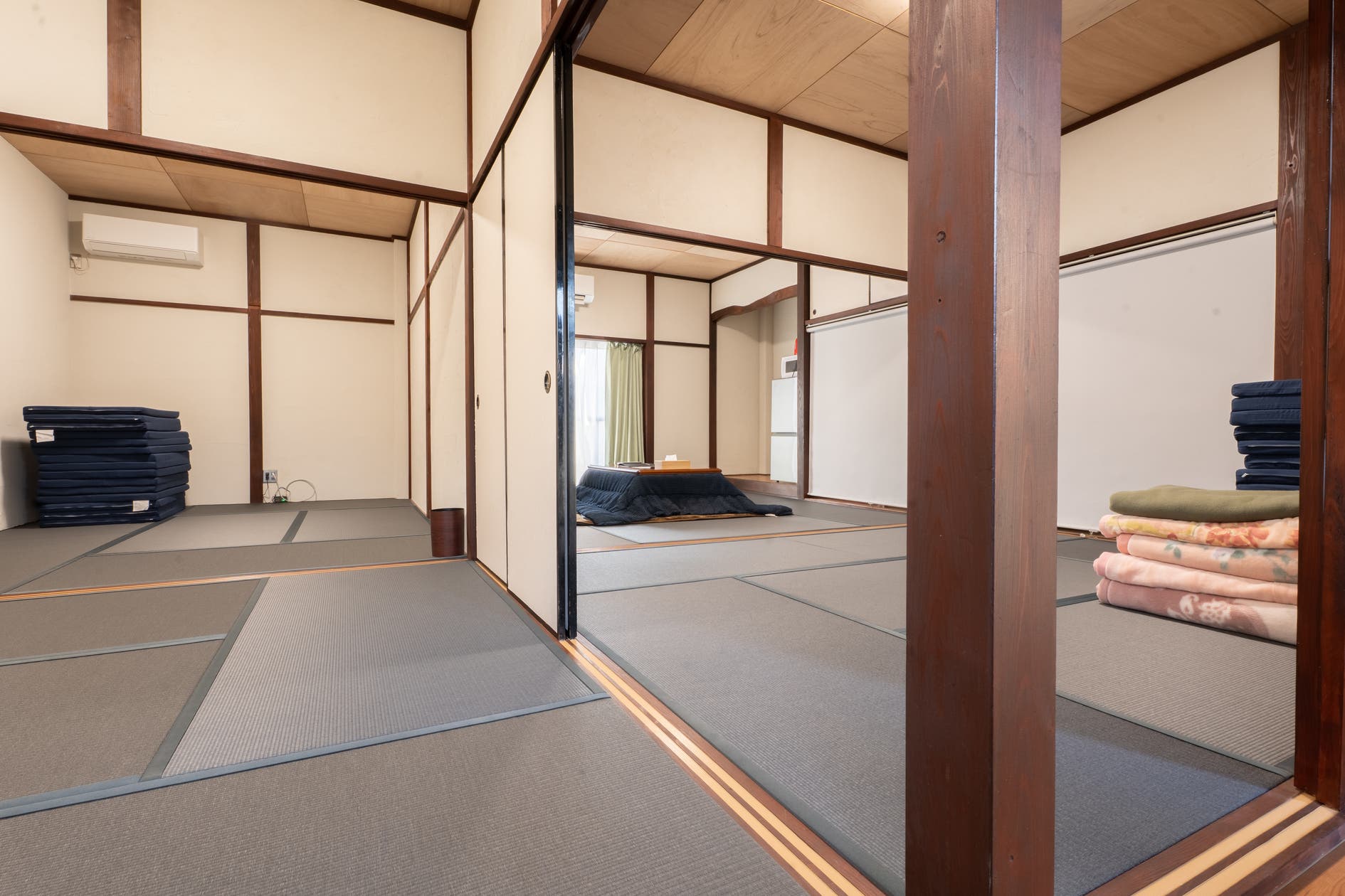 栃木県矢板市/廃墟感のある倉庫、オシャレなカフェスペース、大広間の和室でジャンルに沿ったレンタル撮影スペース！の写真3