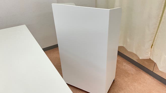 第四会議室 3名掛け最大24席 |Wi-Fi|プロジェクター|ホワイトボード|演台|無料【高崎駅徒歩7分 販売利用OK】の写真8