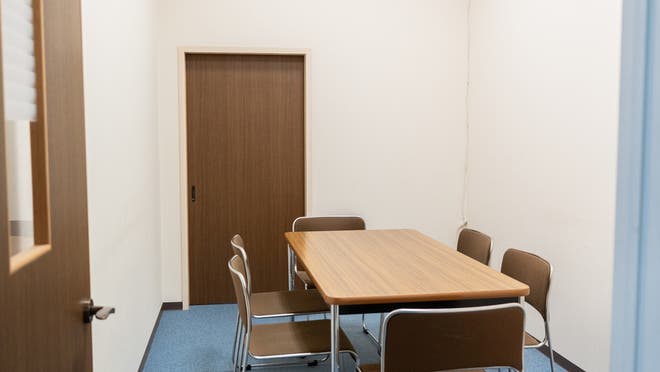 🌟 会議室(小)でアイデアを形にしよう! 🌟こじんまり落ち着くスペースの写真2