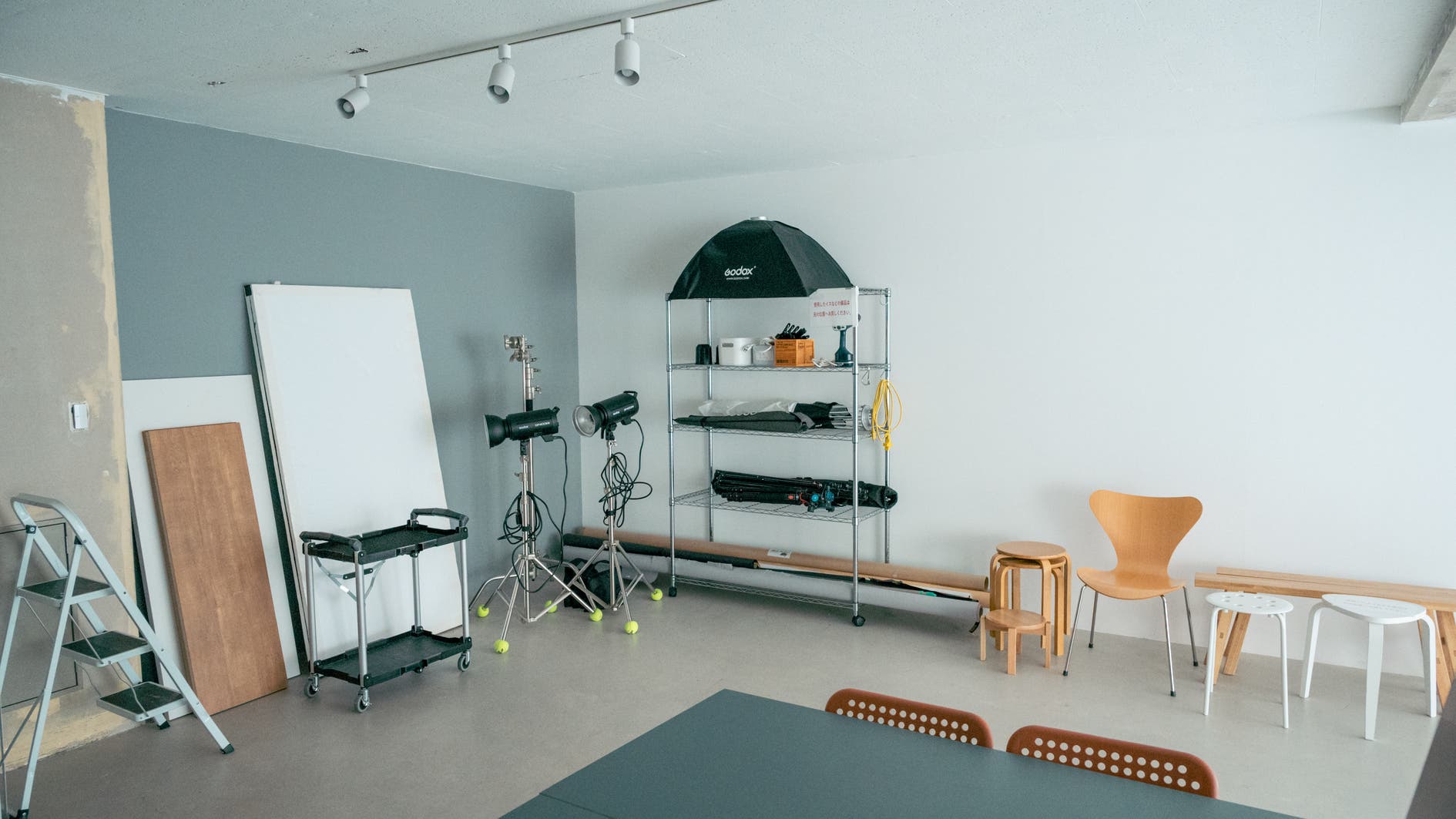 【清澄白河〜錦糸町エリア ※アクセス多数】【90平米】自然光・白ホリ・モルタル床・機材無料貸出しの写真12