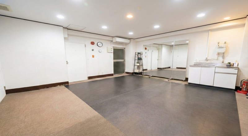 ♦︎高田馬場駅徒歩6分♦︎ダンスができるレンタルスタジオ【24時間営業】※高田馬場駅最安値級の価格です