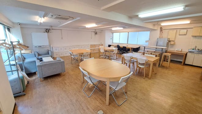 【秋葉原6分】最大50名・81㎡/40名着席可能/キッチン付/パーティー・イベント・撮影に!GARAGE AKIHABARAの写真2