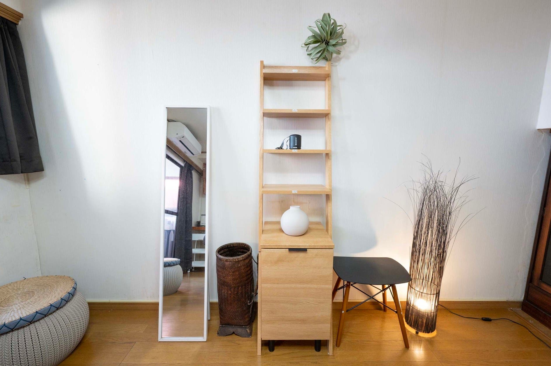 ✨OPEN SALE✨桜木町駅南1A出口から徒歩1分｜隠れ家個室レンタルサロン| 【見学無料・要事前連絡】4F階段の写真7