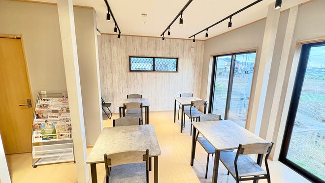 【コワーキングスペース】岩倉/駐車場あり🛜Wi-Fi完備|キッチン付きオープンスペース|テレワーク・会議・作業に最適の写真1