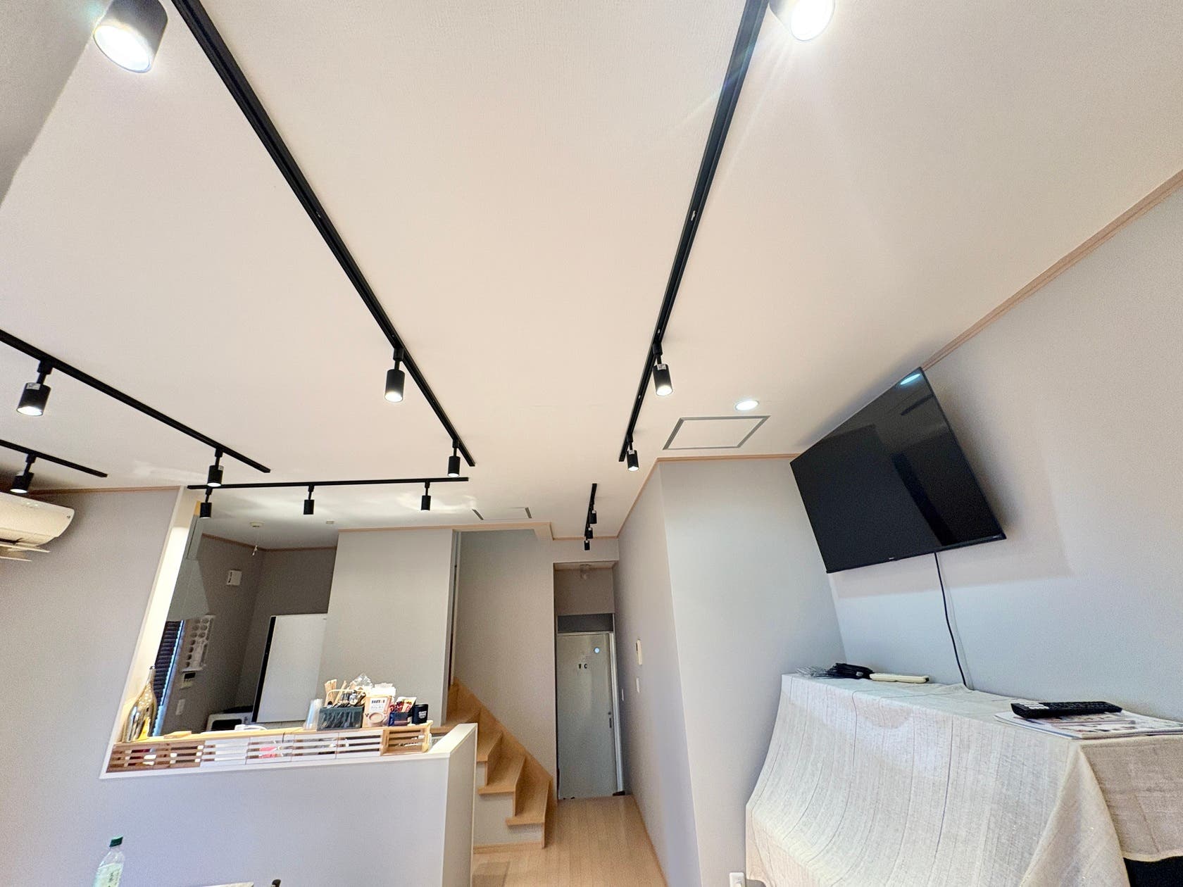 【コワーキングスペース】岩倉／駐車場あり🛜Wi-Fi完備｜キッチン付きオープンスペース｜テレワーク・会議・作業に最適の写真7