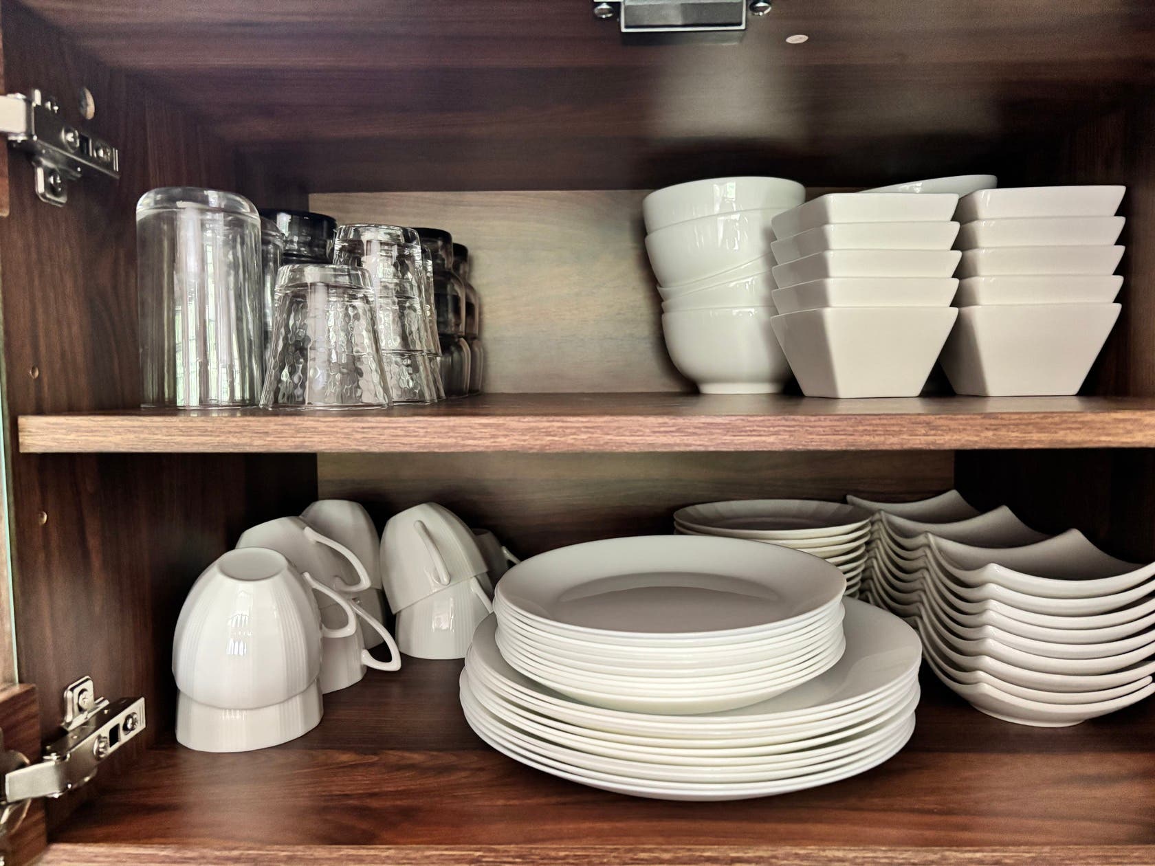 食器類（大人用・子ども用）の画像1