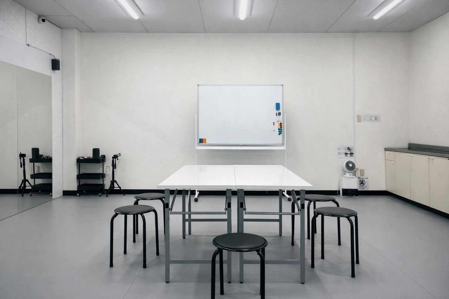 🆕オープン🌟【百合ヶ丘駅徒歩1分】鏡6面！広々！/ヨガ ピラティス ストレッチ/演劇/撮影/個人レッスンに最適🌟の写真7