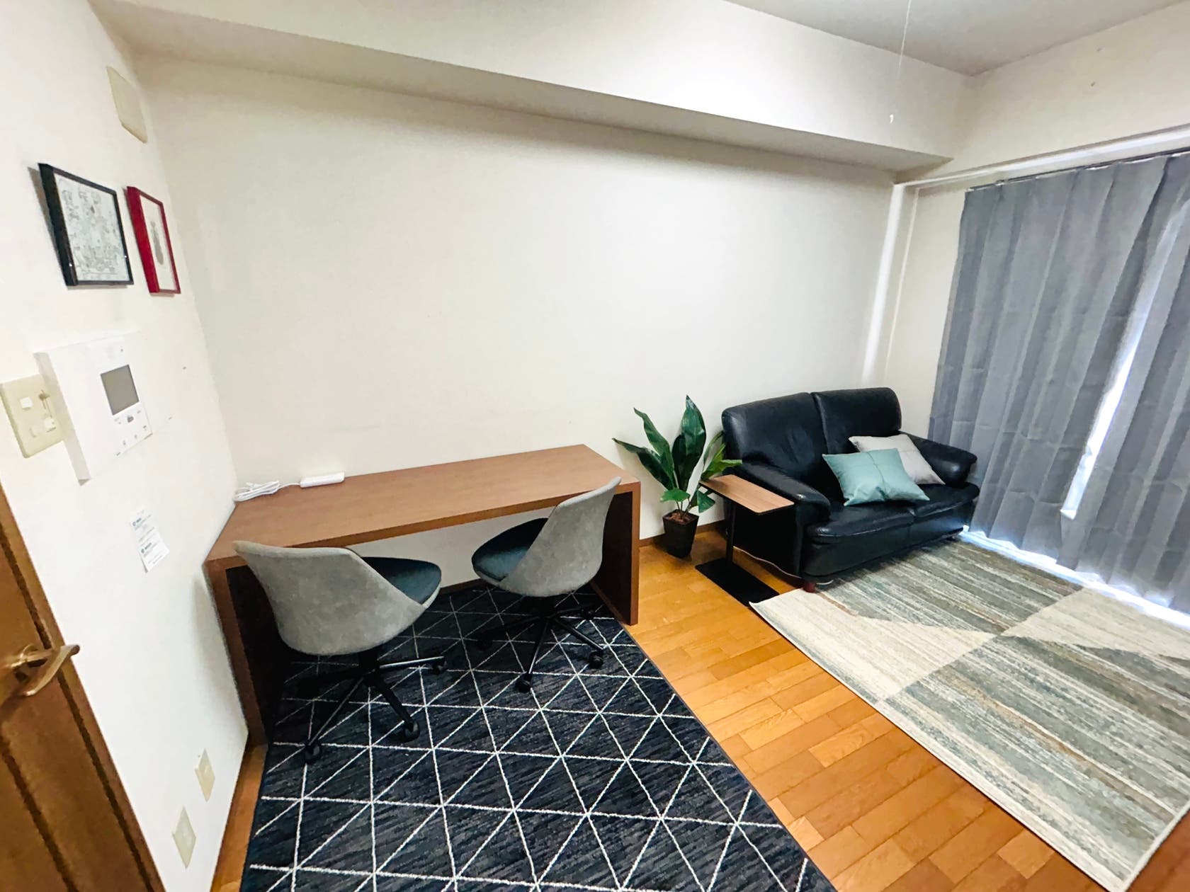 ＜おとなりSpace立教大学前＞池袋駅徒歩3分🚃完全個室✨24時間営業⏰Wi-Fi📶テレワーク/会議/自習/読書/作業の写真2