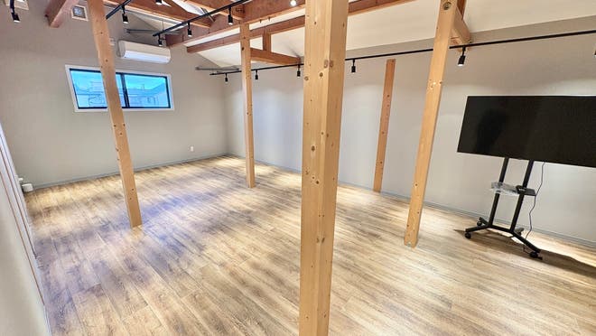 【ダンススタジオ】✨️岩倉市🚗駐車場有✨️《29㎡》𝑵𝑬𝑾-𝙊𝙋𝙀𝙉ダンス・バレエ・ヨガ・レッスンの写真1