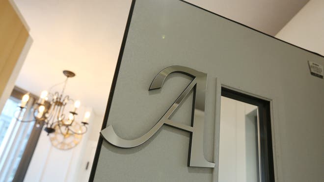 四谷三丁目駅徒歩1分🚃アビテックス🎼40Dr、ハイタイプ防音室 Aスタジオ アンプ付スピーカー🔈マイク🎤1セット無料💕の写真2