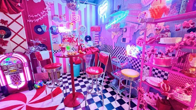 アメリカンダイナーとチャイナ撮影ならここ!王子駅徒歩8分のキャラモード系列4号店!の写真15