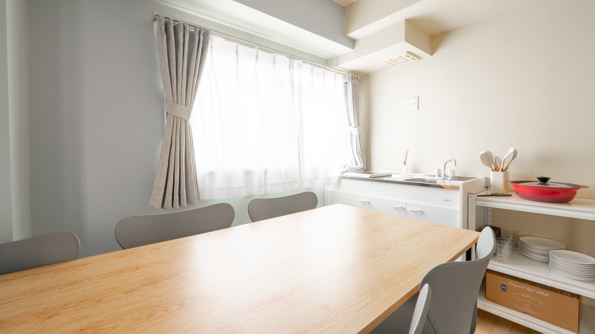 【NEW｜2025年12月OPEN】 梅田・大阪駅エリア✨北欧ミント空間｜女子会・推し活・映画鑑賞｜JR福島駅3分の写真15