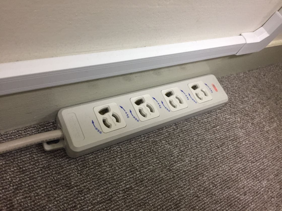 【五反田・大崎広小路駅より5分】4〜10名会議室。格安の写真5