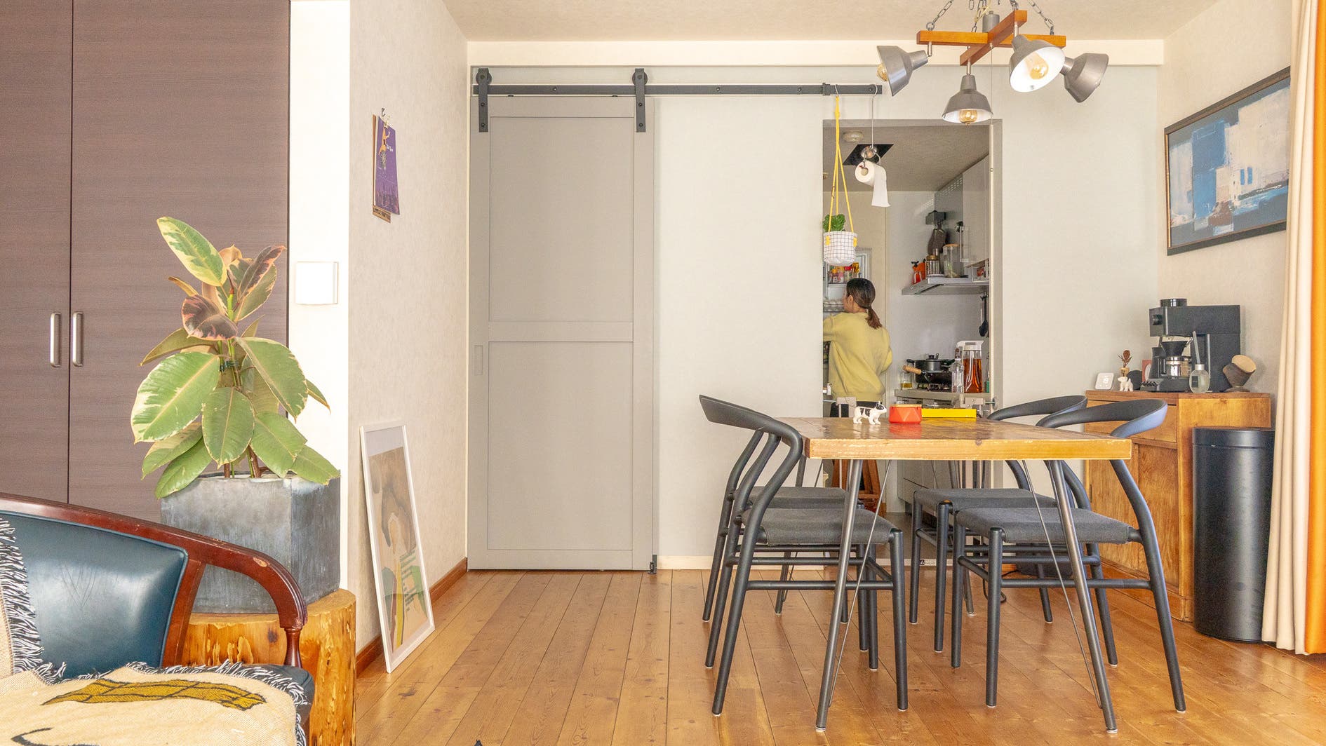 編集者が暮らす、20.5畳リビング撮影向けハウススタジオ。小型犬OK。246沿い・駐車場ありの写真4