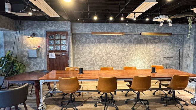 Wi-Fi・プロジェクター完備|少人数会議・面接に最適な会議室の写真7