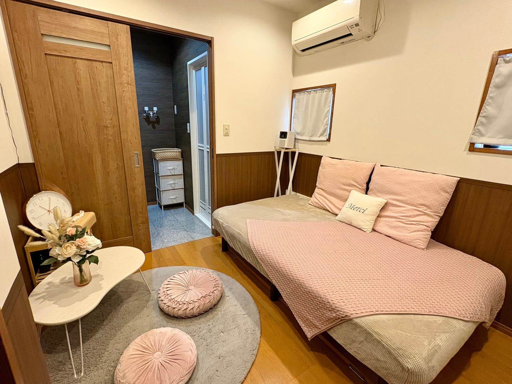 🐣ちいさなくつろぎスペース🤙ゴミ処理無料🙆‍♀️お家デート✨女子会🥂少人数のパーティー🌙映画🙋‍♀️毎回清掃実施！の写真1