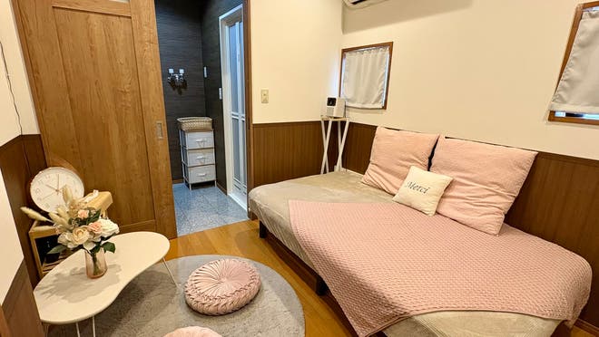 🐣ちいさなくつろぎスペース🤙ゴミ処理無料🙆♀️お家デート✨女子会🥂少人数のパーティー🌙映画🙋♀️毎回清掃実施!の写真1