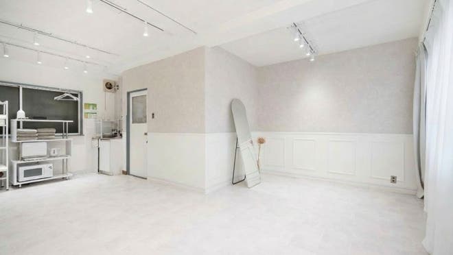 【06✨撮影スタジオ✨撮影機材・小物無料】 神田駅西口3分|6駅11路線アクセス可🌟モール壁で高級感グッと演出💐ポートレートの写真4