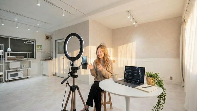 【06✨撮影スタジオ✨撮影機材・小物無料】 神田駅西口3分|6駅11路線アクセス可🌟モール壁で高級感グッと演出💐ポートレートの写真6