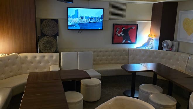 六本木駅から徒歩3分のBARの写真1