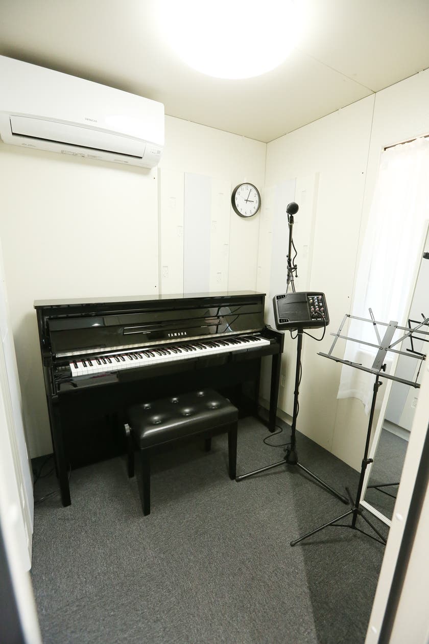 四谷三丁目駅徒歩１分🚃アビテックス🎼40Dr、ハイタイプ防音室　Eスタジオ🎺アンプ付スピーカー🔈マイク1セット無料💕の写真1