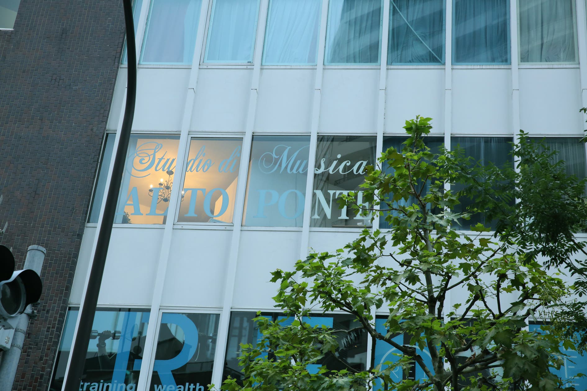 四谷三丁目駅徒歩１分🚃アビテックス🎼40Dr、ハイタイプ防音室　Eスタジオ🎺アンプ付スピーカー🔈マイク1セット無料💕の写真8