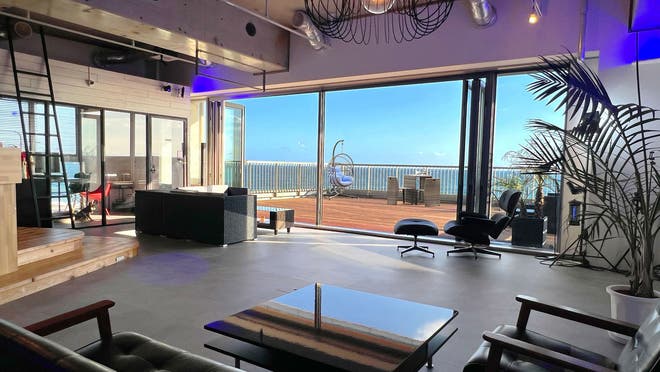 湘南の海が一望できるオーシャンビューテラスのハウススタジオの写真1