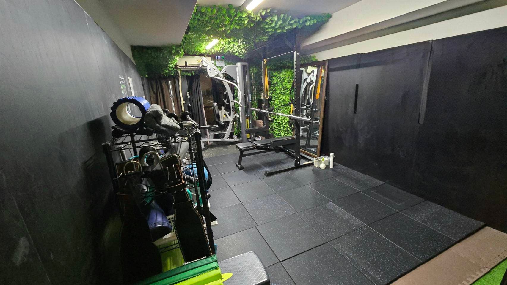 トレーナー必見《駅近・人気・オシャレ空間》継続率◎で選ばれる大阪最初のレンタルジム[心斎橋・本町・新町・堀江]の写真3