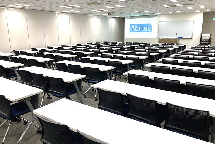 新宿駅A1出口直結 | 7日前までキャンセル無料【セミナールーム5 / アビタス】スタッフ常駐・外部招待イベントや展示会にの写真3