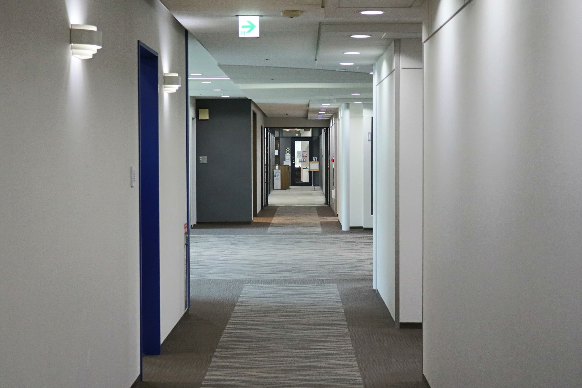 新宿駅A1出口直結 | 7日前までキャンセル無料【セミナールーム5 / アビタス】スタッフ常駐・外部招待イベントや展示会にの写真12