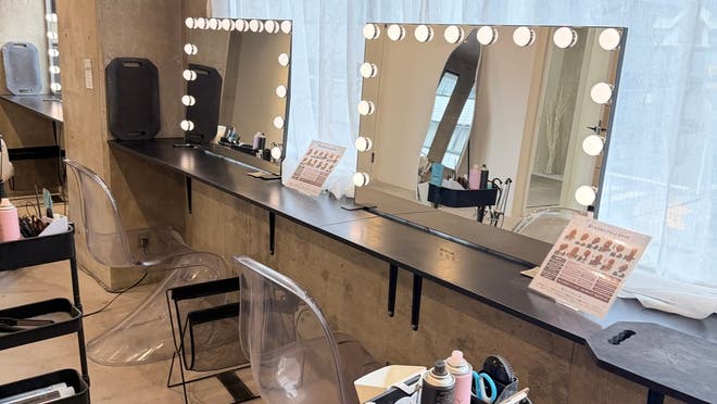 伏見駅から徒歩4分の【ヘアメイク専門】シェアサロンの写真2