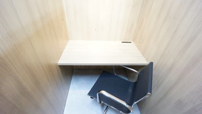 <Q-Works FUKUMA 個室ブースK>JR福間駅直結のシェアオフィス✨半個室💺Wi-Fi📶電源🔌の写真1