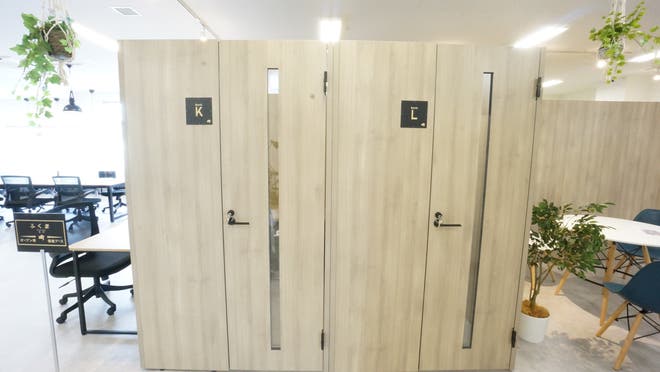 <Q-Works FUKUMA 個室ブースK>JR福間駅直結のシェアオフィス✨半個室💺Wi-Fi📶電源🔌の写真2