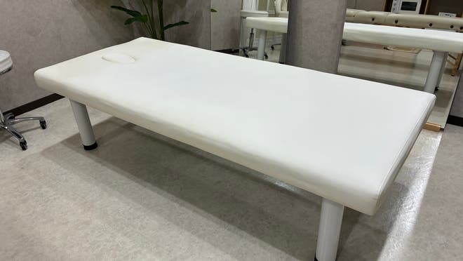 ベッド最大3台(常設2台)|博多駅より徒歩5分の個室|1人利用・複数人の体験会など使用◎|西海岸の風とアジアのぬくもりある空間の写真30