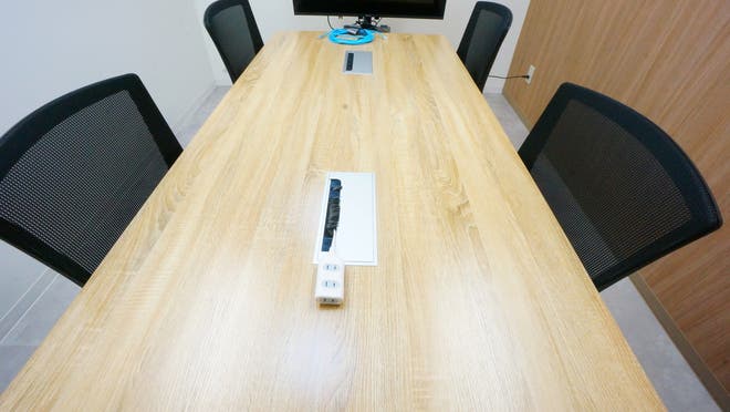 <Q-Works FUKUMA 会議室1(最大4名室)>JR福間駅直結のシェアオフィス✨完全個室🚪Wi-Fi📶モニター🖥️の写真4