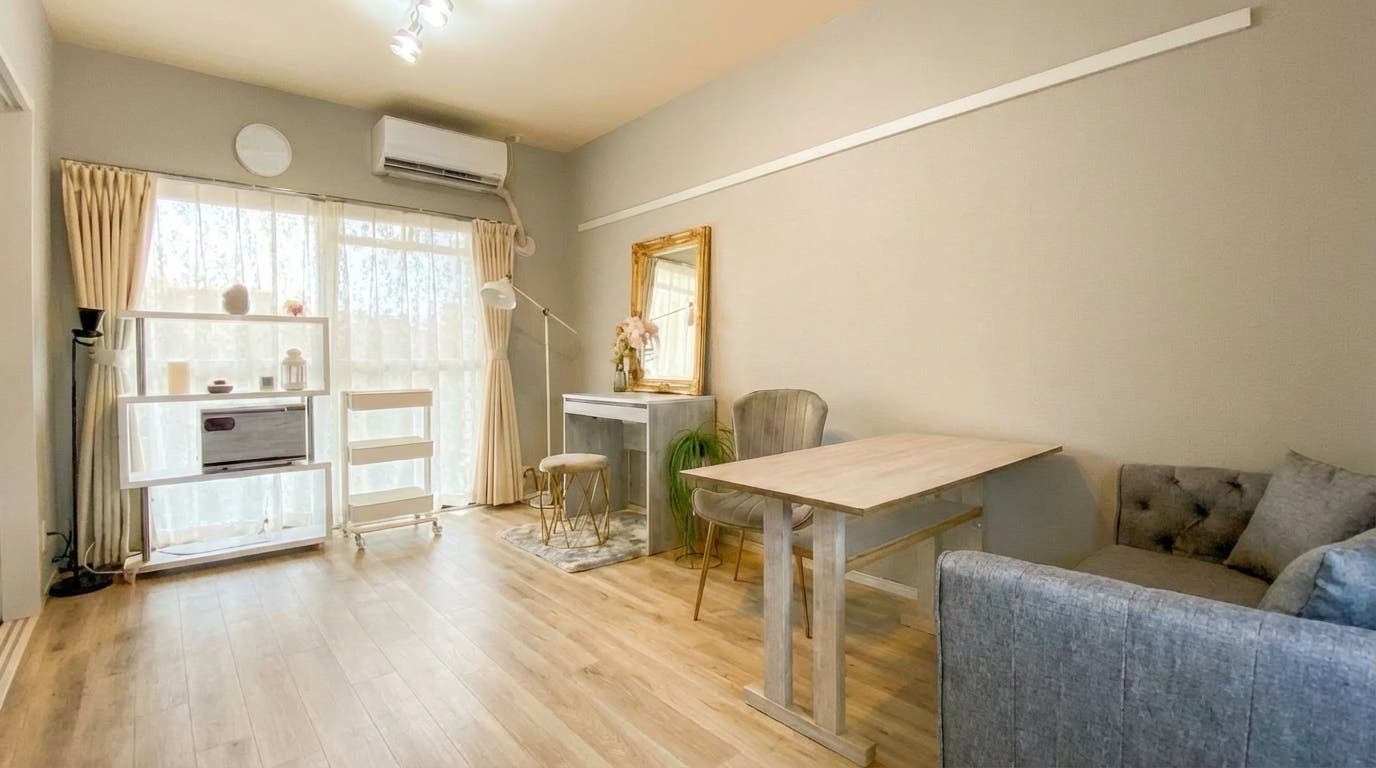 【03,完全貸切のレンスペ/JR船橋駅南口３分💐】大人女子スタイル👑高級感をグッと演出｜ライブ配信＆コスプレ💃🎉２６m²の写真3