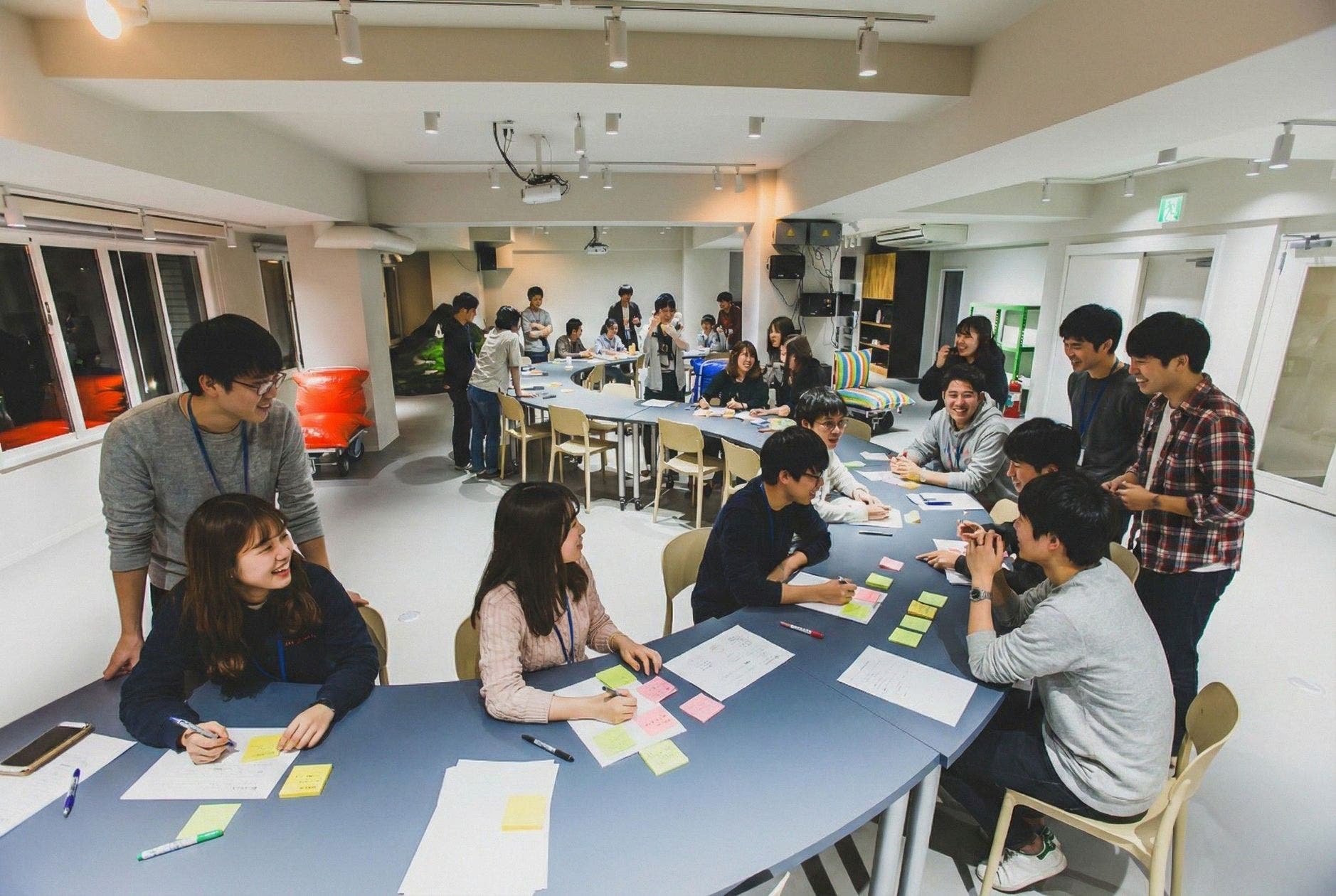 歓送迎会🌸パーティー🍺法人利用💻最大80名🚶‍♂️スクリーン&本格的な音響設備＆オープンキッチンの写真4