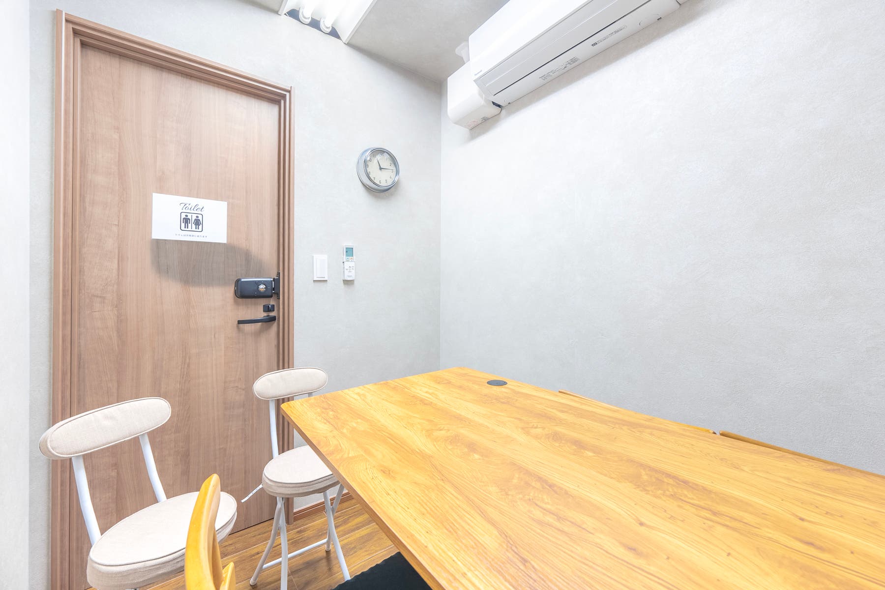 スペモ🧑🏻‍💻中野駅🚶5分❗️会議💻ワークショップ📖モニター完備✨勉強会👨‍🏫作業部屋✍️825_WORK中野の写真3