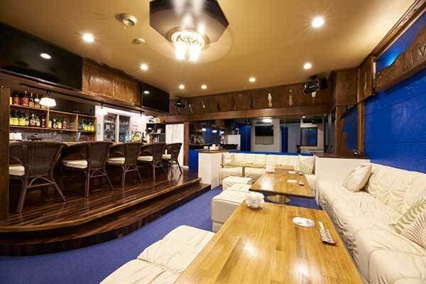 ​小岩駅2分/本格キッチン完備/飲食物持込＆調理OK！ママ常駐で女性も安心の広々スペース/最新カラオケ/ゴミ回収相談可の写真1