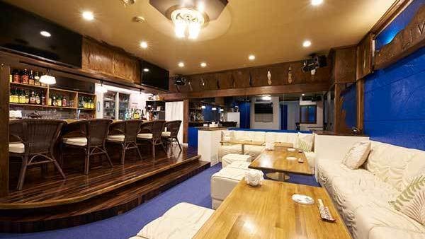 小岩駅2分/本格キッチン完備/飲食物持込&調理OK!ママ常駐で女性も安心の広々スペース/最新カラオケ/ゴミ回収相談可の写真1