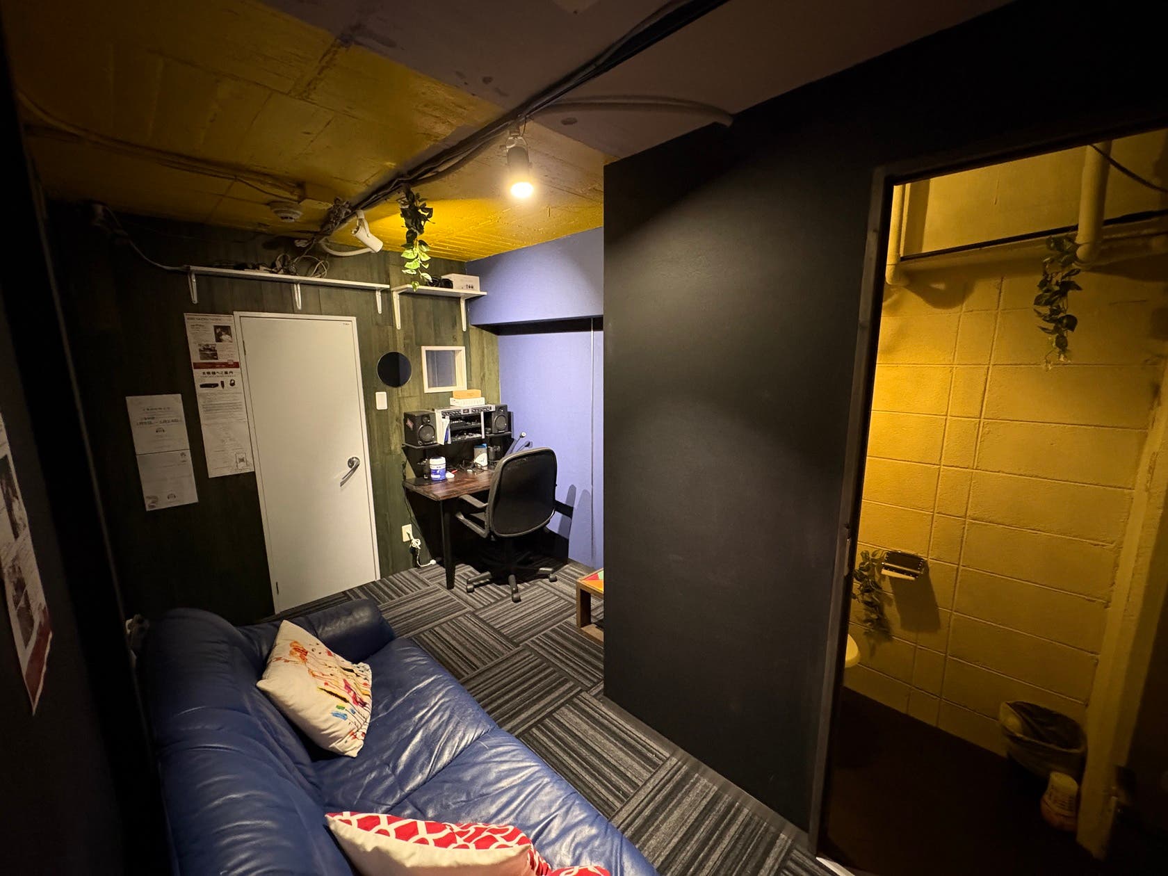 🌟リニューアル🌟【自分のペースでゆっくりと】セルフレコーディングスタジオ/北堀江/駅チカ/隠れ家の写真1