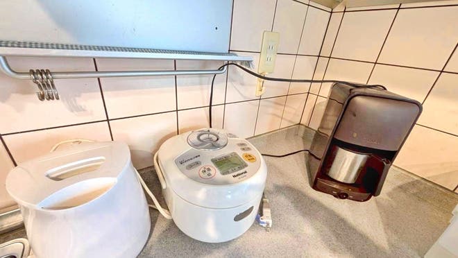 落ち着いた雰囲気の一軒家スペースです。ご友人様との集まりや語らいを、ゆったりとした気持ちでお過ごしいただけます。の写真11