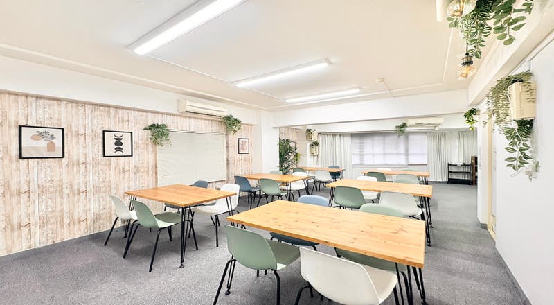 NEW！【飯田橋１分】地下鉄出口5ｍ🏢！最大24名/会議・女子会・ボドゲ等！歓送迎会・パーティ利用可/アルコール含む飲食可🍷