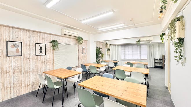 NEW!【飯田橋1分】地下鉄出口5m🏢!最大24名/会議・女子会・ボドゲ等!歓送迎会・パーティ利用可/アルコール含む飲食可🍷の写真1