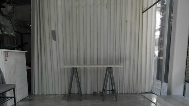 【下北沢駅5分】無料什器も充実の簡単ポップアップ!自然光で明るい路面スペース/1日料金で12時間使用の写真4